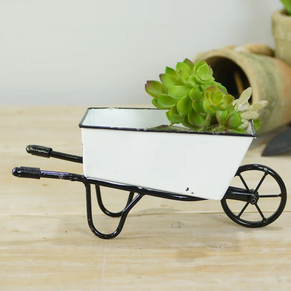 Classic Wheelbarrow – The Home Emporium